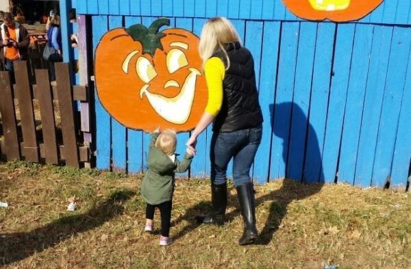 Fall Bucket list for the whole family | School Holiday Gift Shop